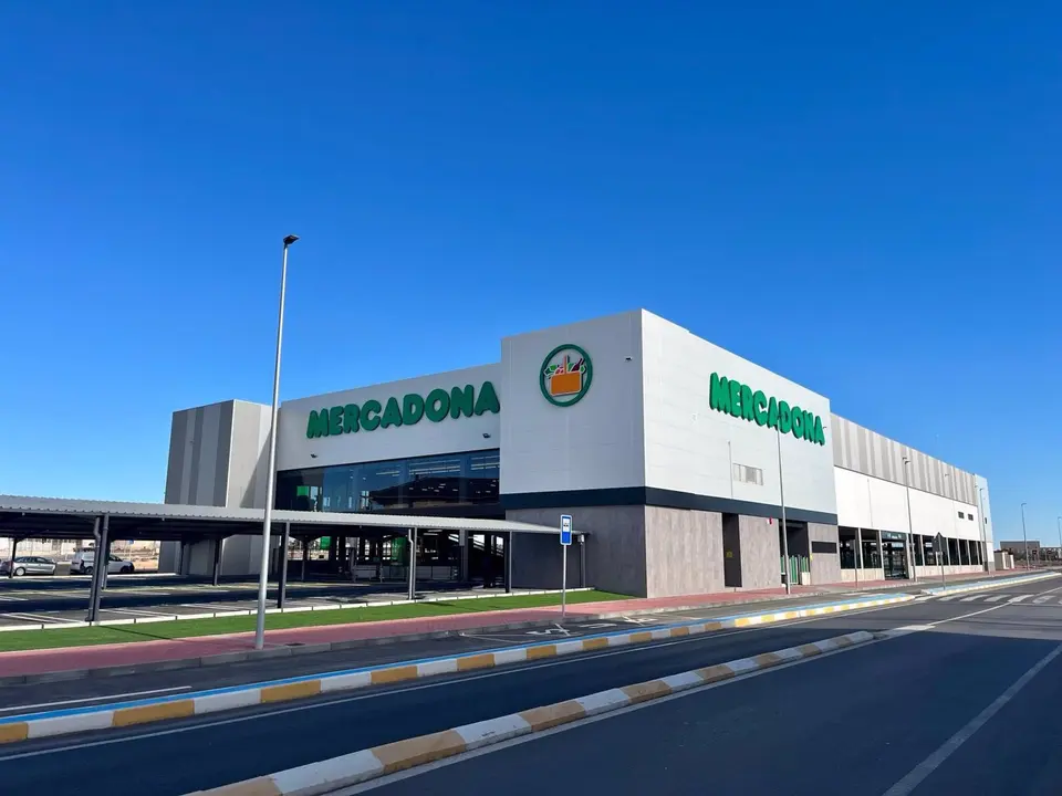 Mercadona inaugura una nueva tienda eficiente en Fuente Álamo