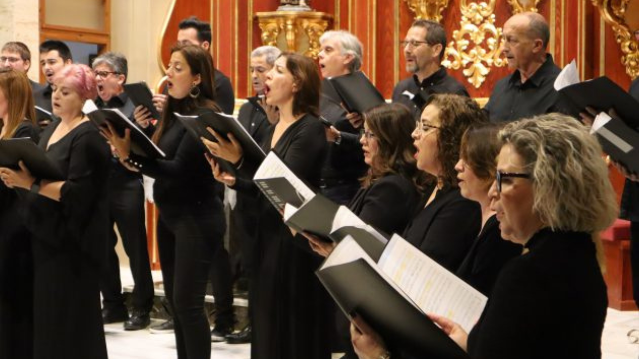 El coro Patnia repasa la música sacra en la iglesia Nuestra Señora del ...